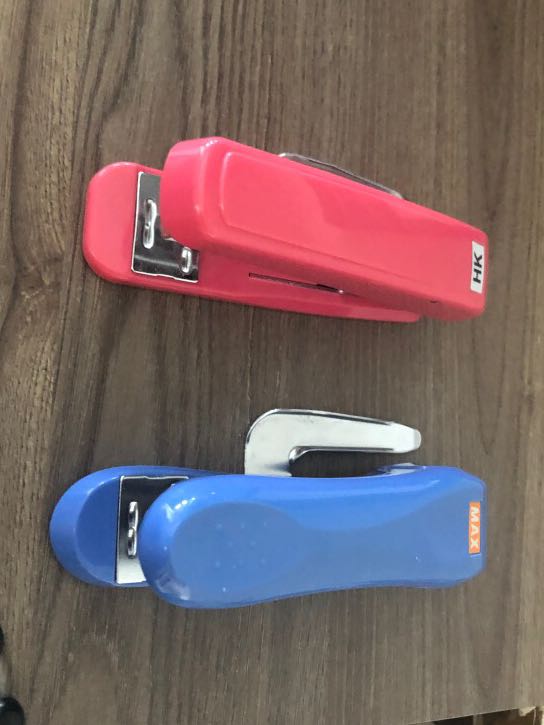 Stapler, Hobbies & Toys, Stationery & Craft, Other Stationery & Craft ...