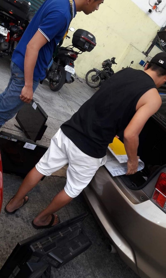 24" Viewpaker monitor (black), Computers & Tech, Desktops on Carousell