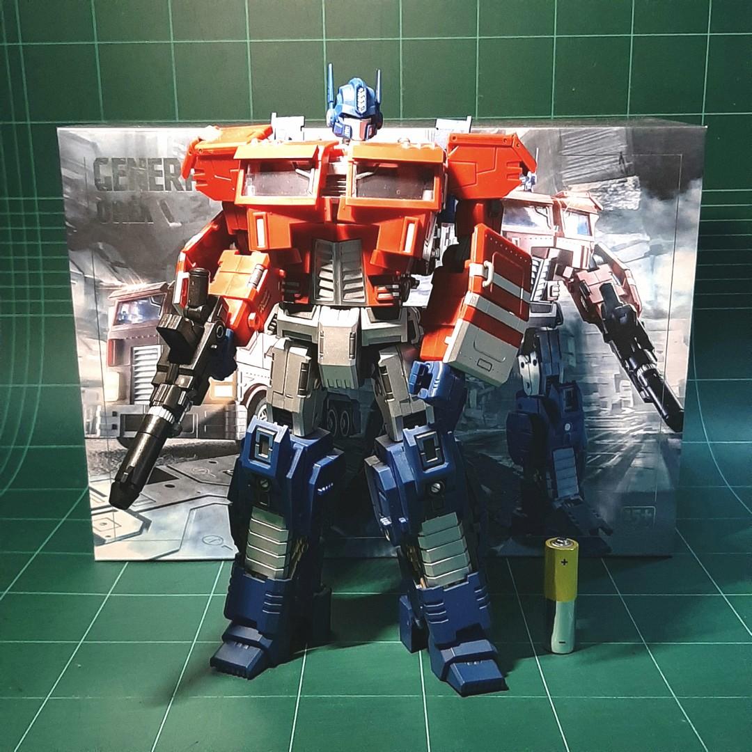Generation toys OP:EX IDW Optimus prime, Hobbies & Toys, Toys & Games ...