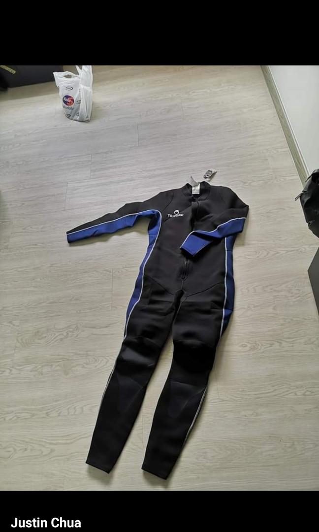 wetsuit, Sports Equipment, Sports & Games, Water Sports on Carousell