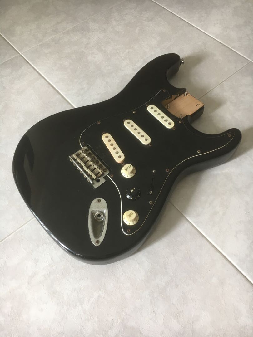 Loaded Strat-style body, Hobbies & Toys, Music & Media, Musical ...