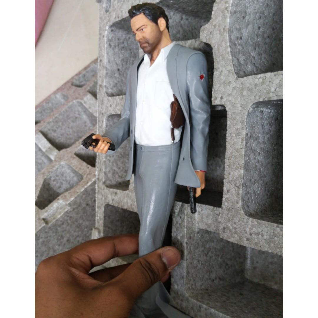 Max Payne, Hobbies & Toys, Toys & Games on Carousell