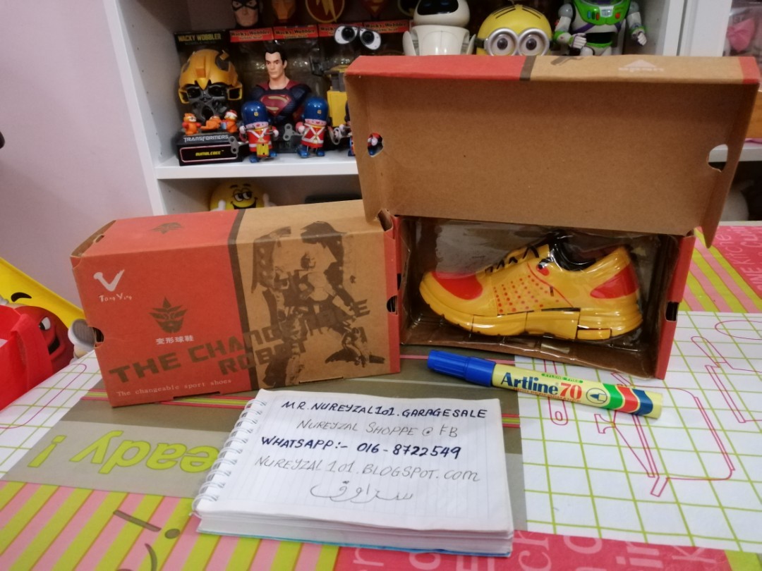 TRANSFORMERS Robot Shoe NOS, Hobbies & Toys, Collectibles & Memorabilia ...