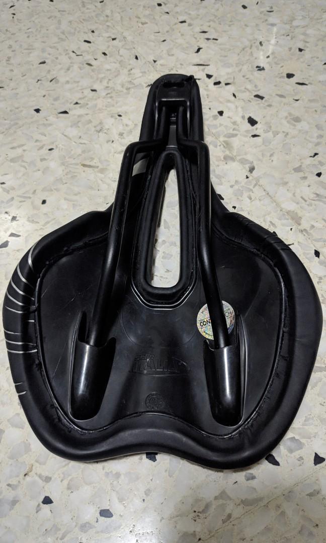 Controltech Lynx Saddle (made by Selle Italia), Sports Equipment ...