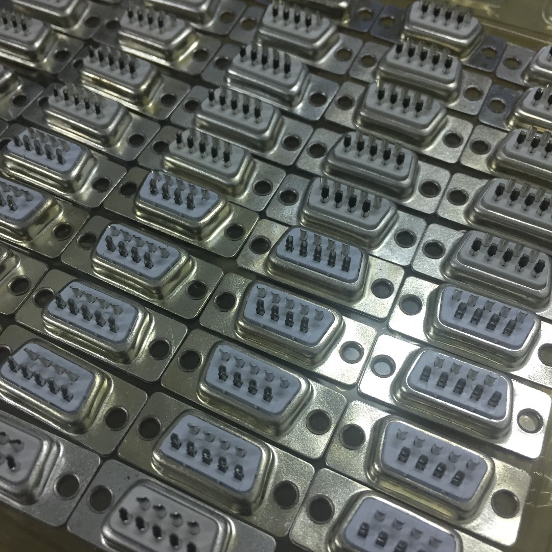 DB9 CONNECTOR PIN FEMALE - STRAIGHT SOLDER BUCKET WITH CASING, TV ...