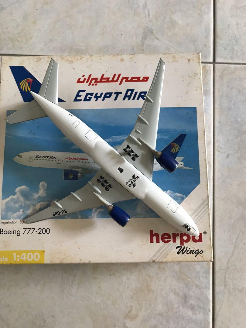 Diecast aircraft model B777-200 Egypt air, Hobbies & Toys, Memorabilia ...