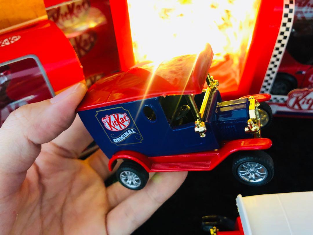 Kitkat classic Jeep car, Hobbies & Toys, Collectibles & Memorabilia ...