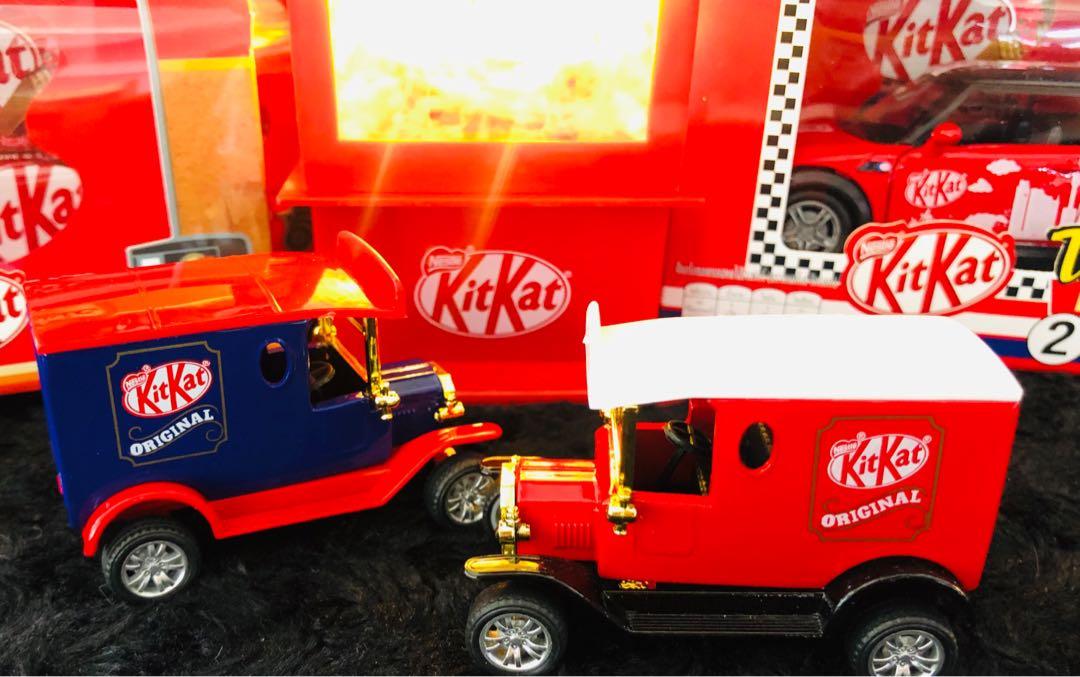 Kitkat classic Jeep car, Hobbies & Toys, Collectibles & Memorabilia ...