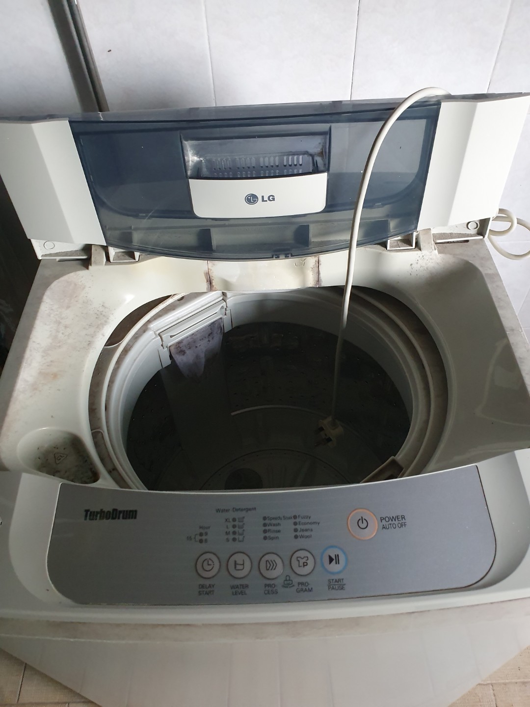 LG top loader washing machine, TV & Home Appliances, Washing Machines ...