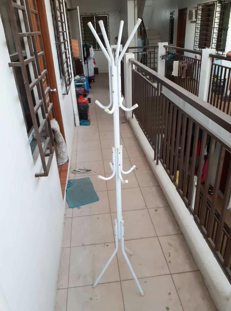 Sabitan ng bag, Furniture & Home Living, Gardening, Soil & Fertilisers ...