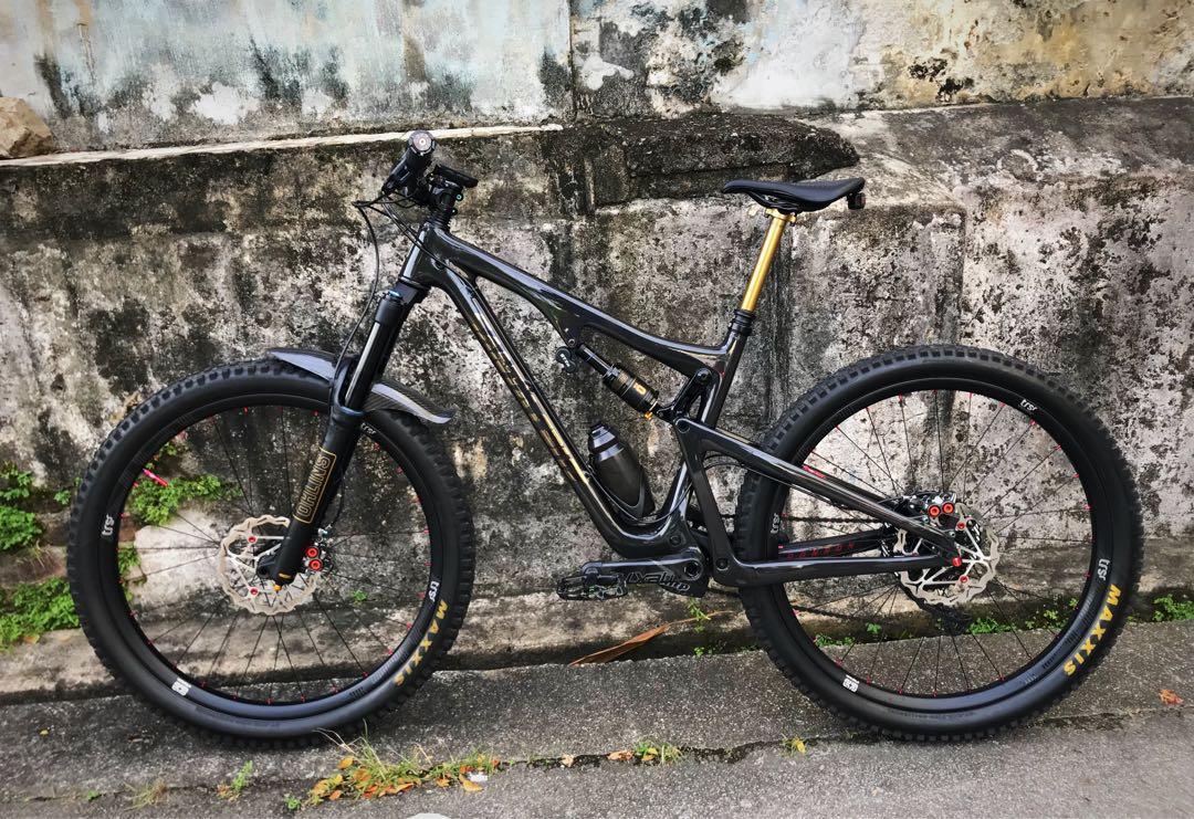 Santa Cruz Bronson CC Frame + Upgraded Ohlins only !, Sports Equipment ...