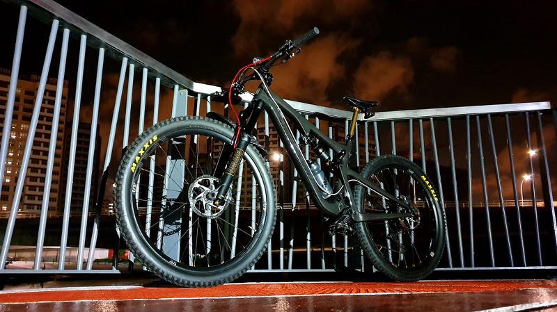 Santa Cruz Bronson CC Frame + Upgraded Ohlins only !, Sports Equipment ...