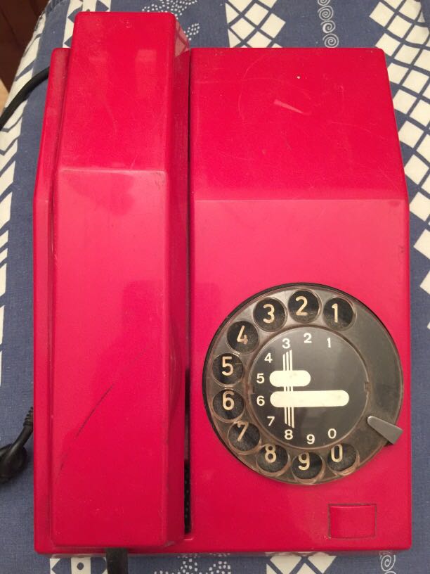 Vintage Singtel phone, Hobbies & Toys, Memorabilia & Collectibles ...