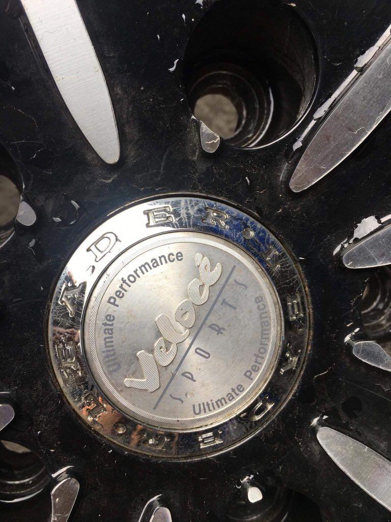 19" Veloce Mags used 5Holes pcd 114 with 235-35-19 Nankang used tires ...