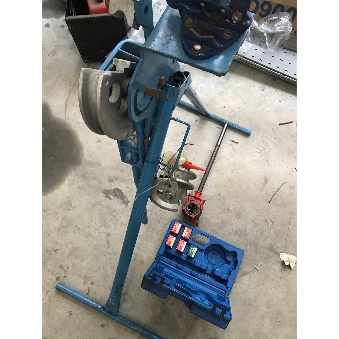 Matel Conduit Pipe Bending Set, Everything Else on Carousell