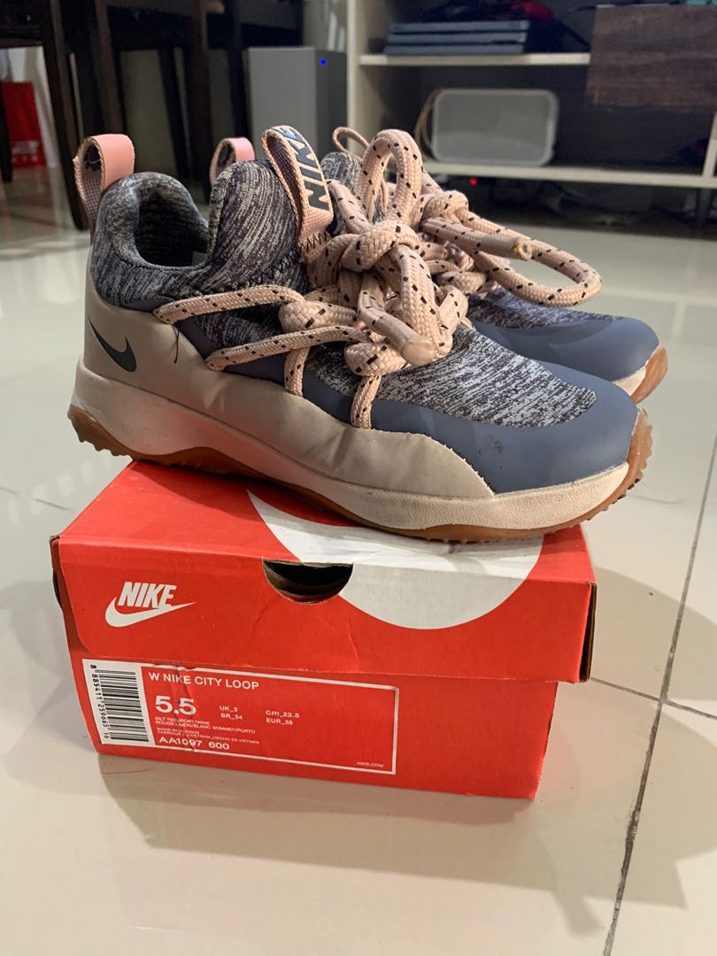 Nike City Loop, Women's Fashion, Footwear, Sneakers on Carousell