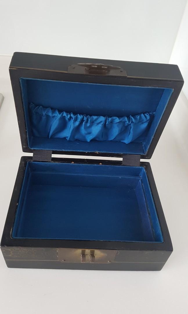 Vintage peranakan jewelry box, Hobbies & Toys, Memorabilia ...