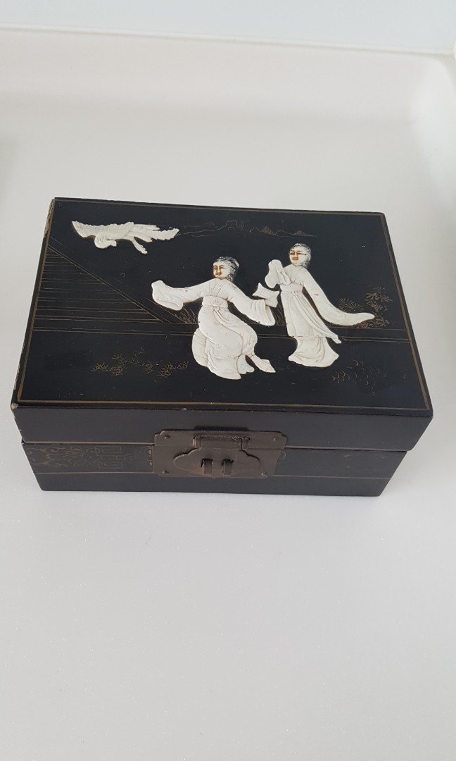 Vintage peranakan jewelry box, Hobbies & Toys, Memorabilia ...