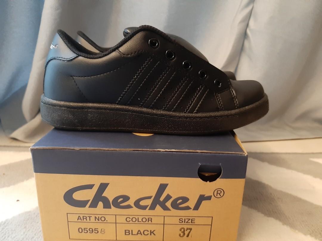 Checker School Shoe, Men's Fashion, Footwear, Casual shoes on Carousell