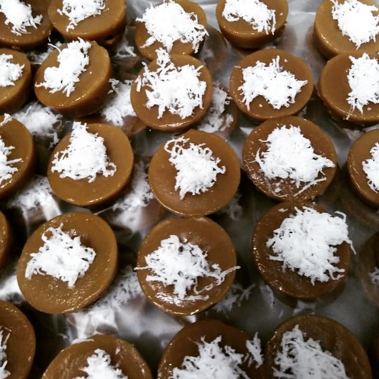 Tempahan Kuih Muih, Food & Drinks, Homemade Bakes on Carousell