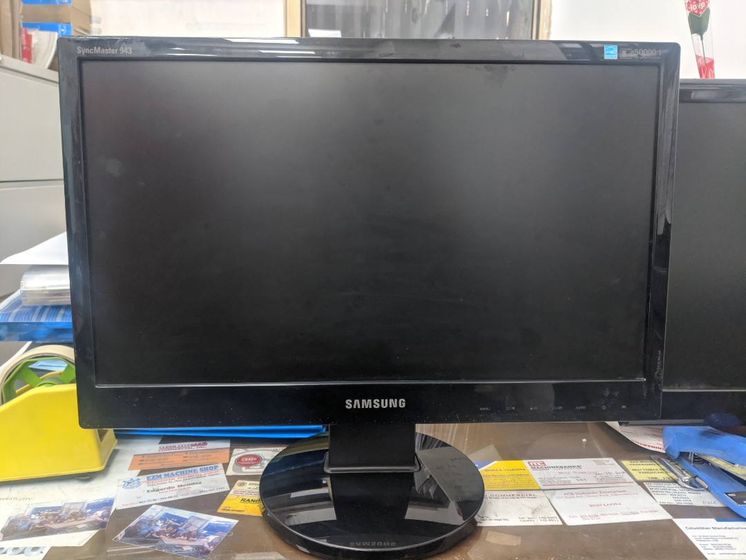 Samsung Computer Monitor Screen with VGA Connector, Computers & Tech ...
