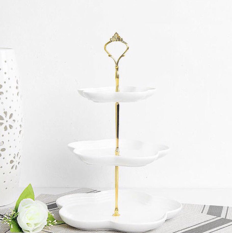 ( For Rent ) 3 Tier White Flower Design Ceramic High Tea Tray , Hobbies ...