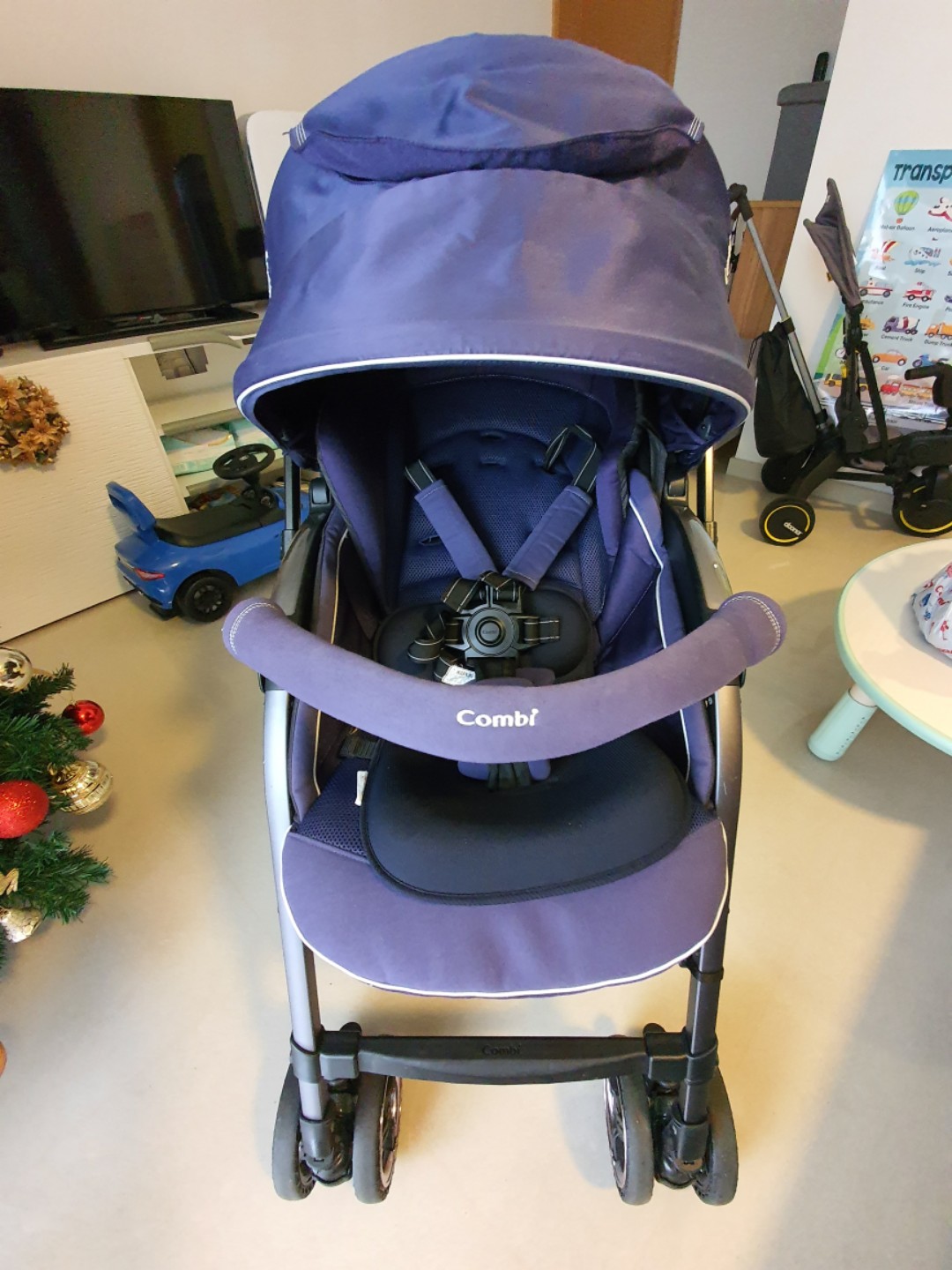 Combi miracle turn elegant II, Babies & Kids, Going Out, Car Seats on Carousell