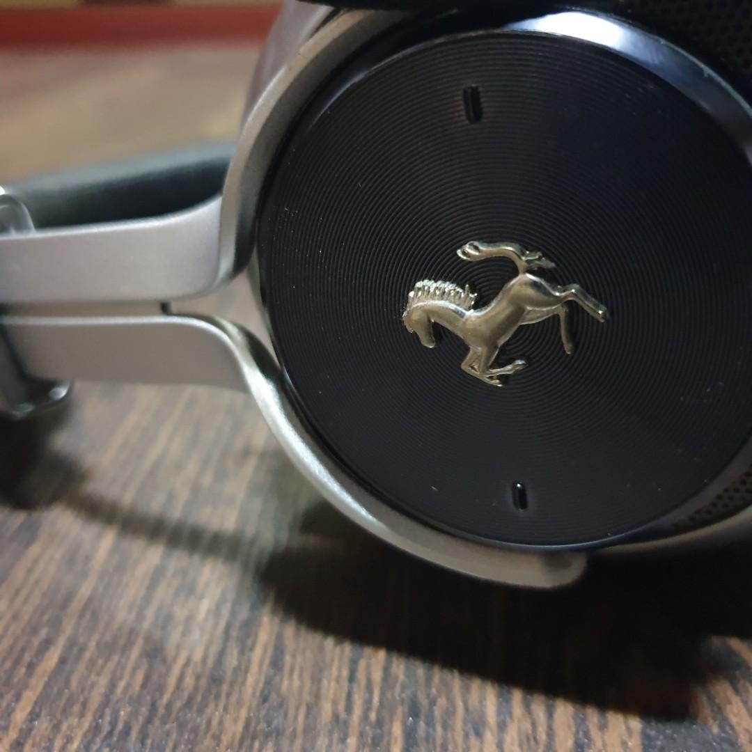Ferrari AAV-1LFH009K Cavallino T350 Active Noise-Cancelling Headphones ...