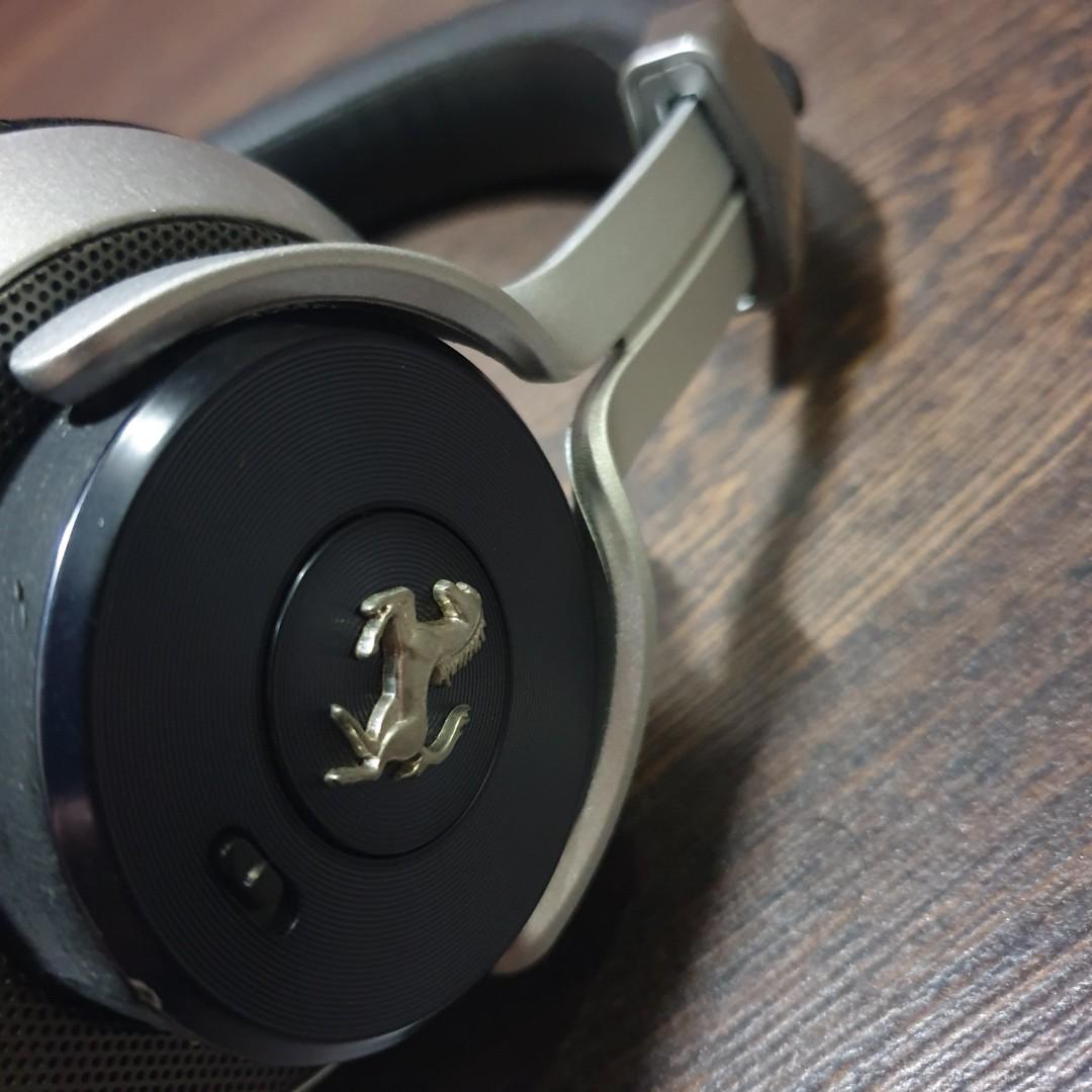 Ferrari AAV-1LFH009K Cavallino T350 Active Noise-Cancelling Headphones ...