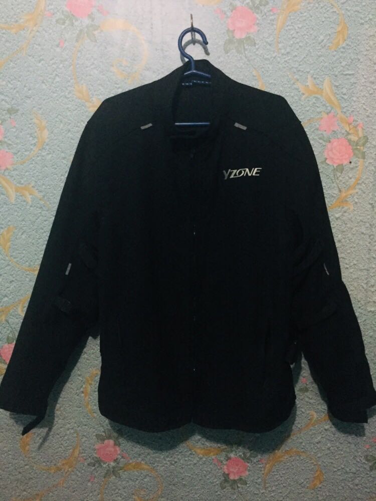 YAMAHA YZONE JACKET, Men's Fashion, Tops & Sets, Hoodies on Carousell