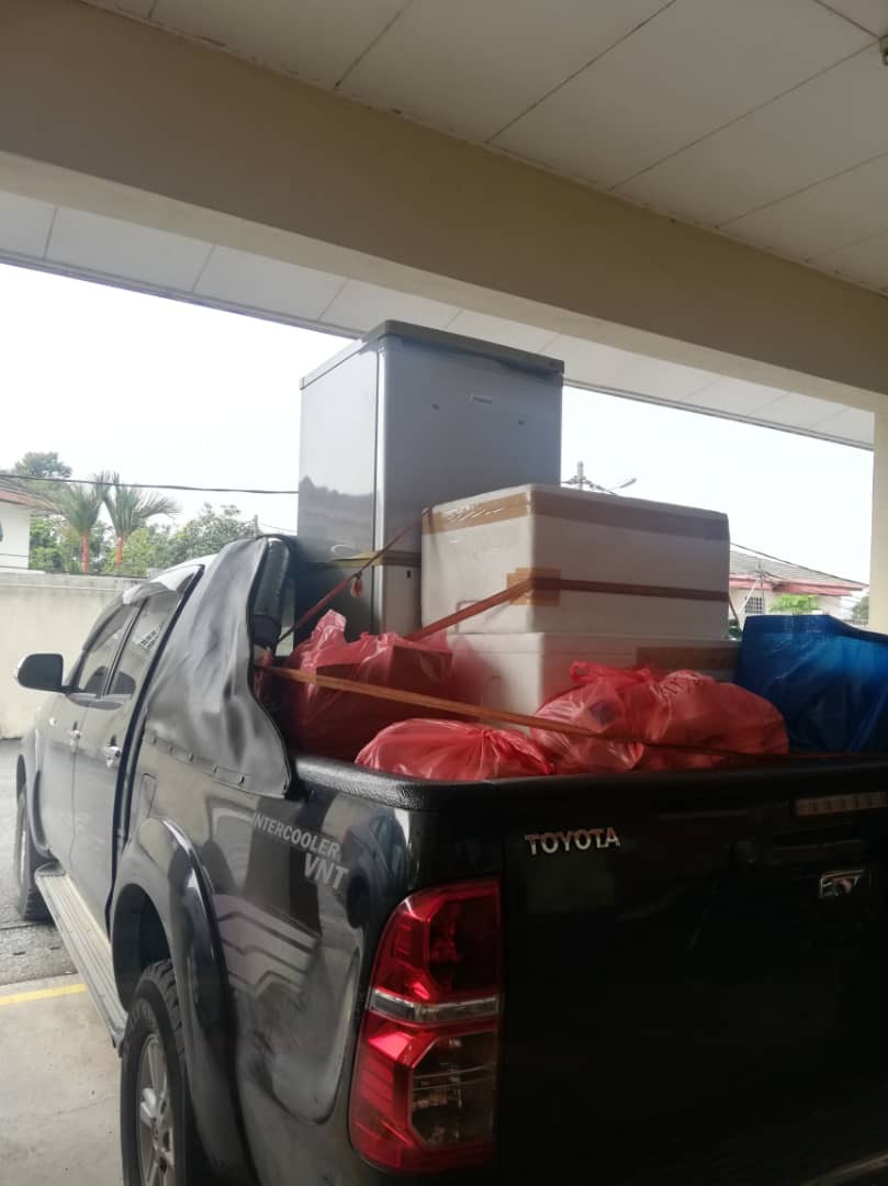 Angkat barang. Harga kasih sayang, Services, Home Services, Movers ...