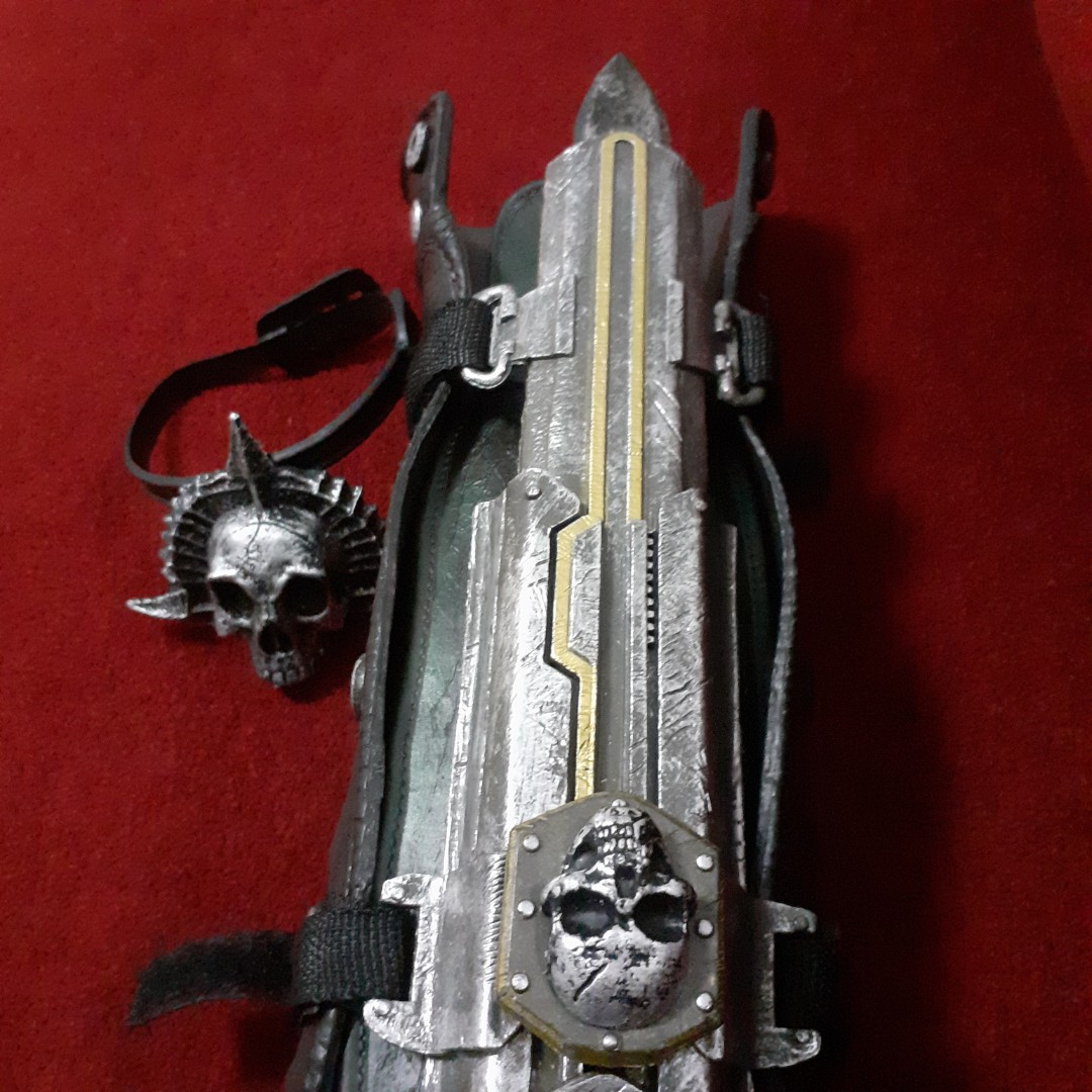 Assassins creed hidden blade, Hobbies & Toys, Toys & Games on Carousell