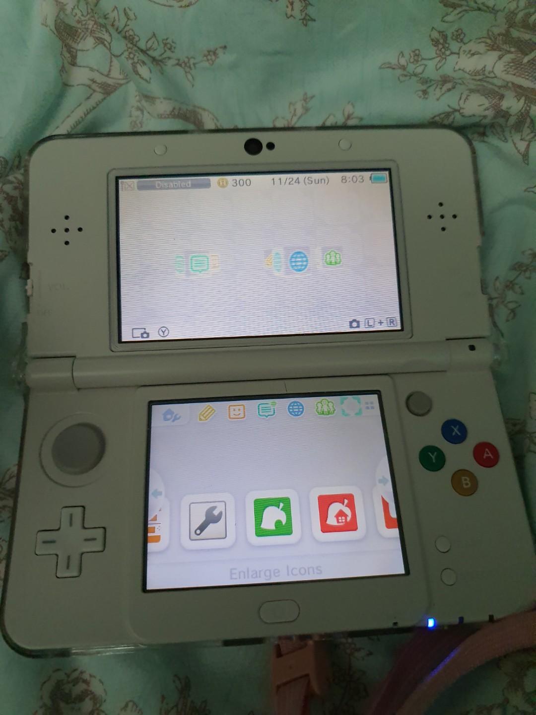 New 3DS Super Mario White limited edition, Video Gaming, Video Games ...