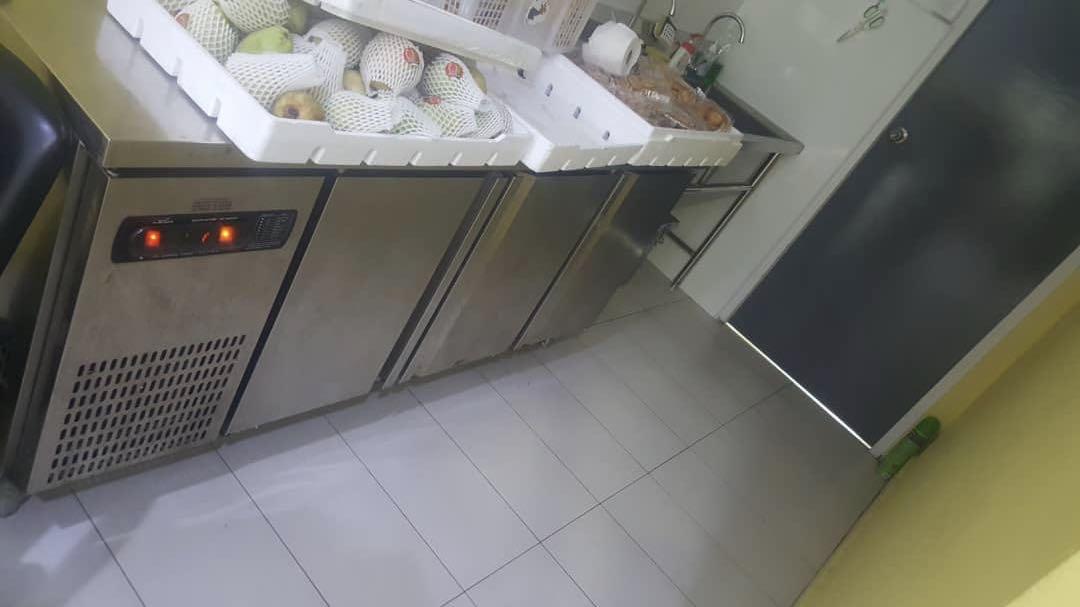 Table TOP chiller, Furniture & Home Living, Furniture, Tables & Sets on ...