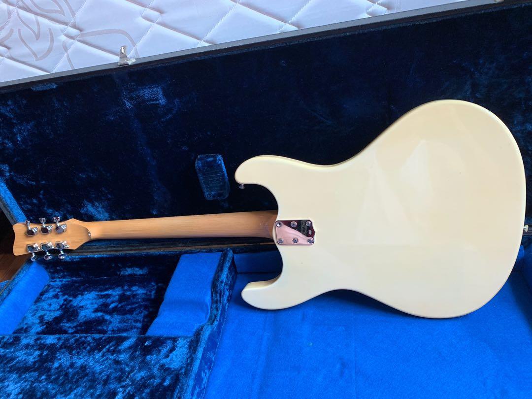 (Reduced!) MIJ Mosrite copy MORALES ZES 300, Hobbies & Toys, Music ...