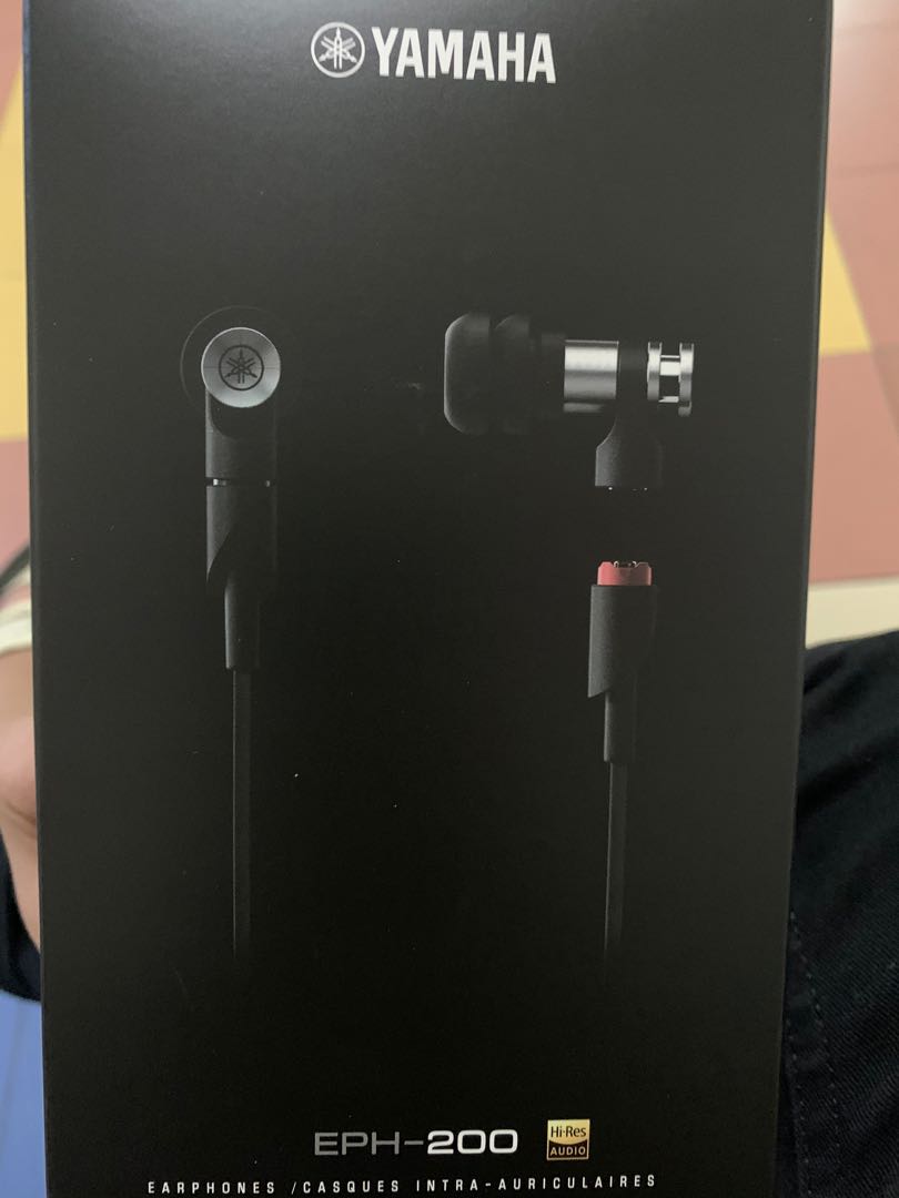 Yamaha EPH-200, Audio, Other Audio Equipment on Carousell