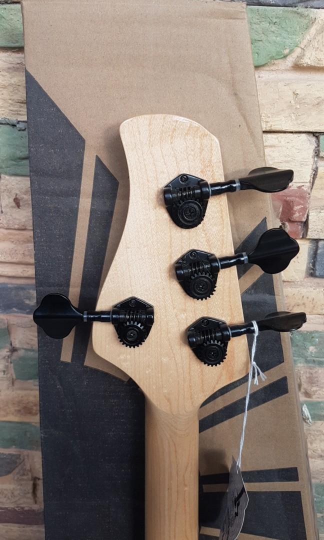 D&D Dnd Paul Yap 4 String Bass Guitar, Hobbies & Toys, Music & Media ...