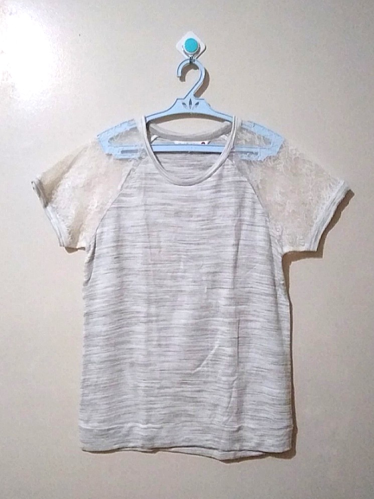 Hush puppies top, Women's Fashion, Tops, Others Tops on Carousell
