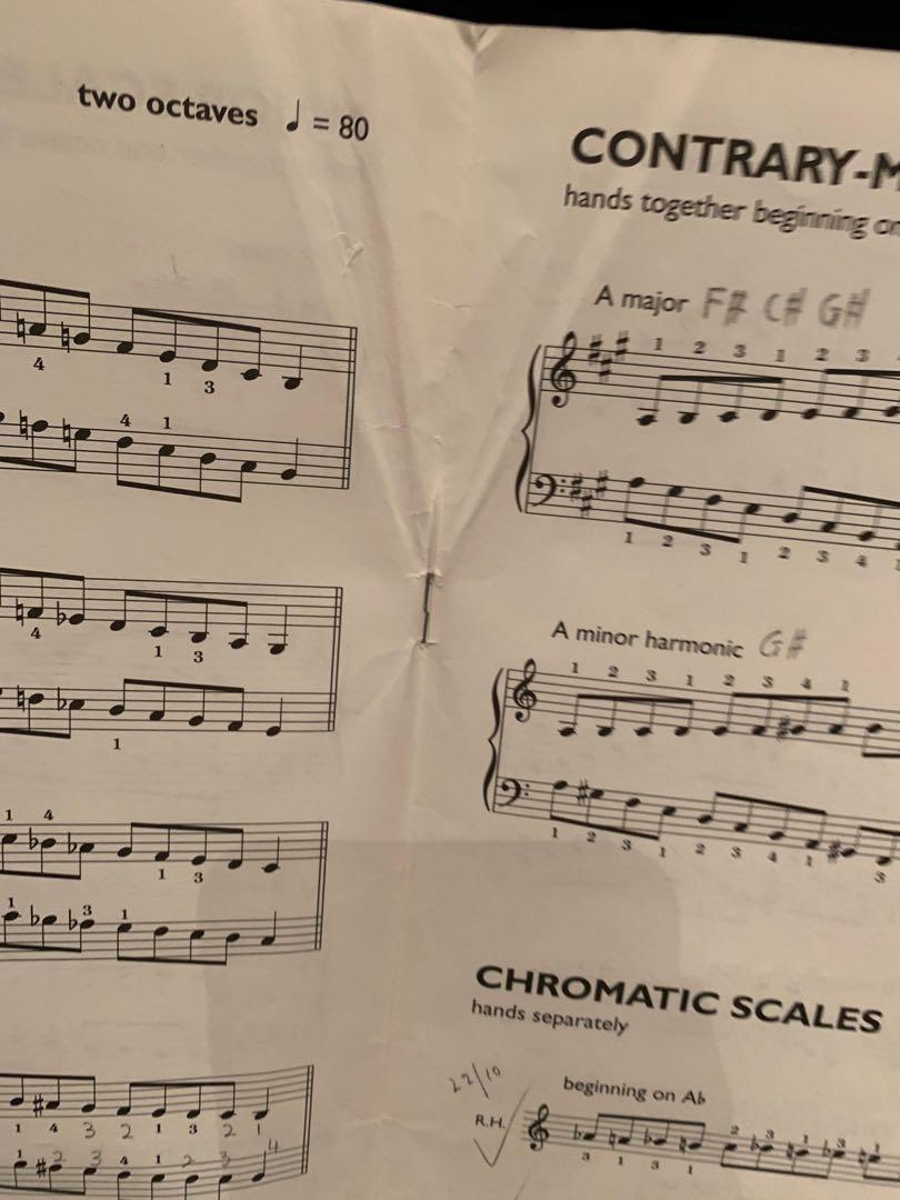 piano abrsm grade 3 scales and arpeggios book, Hobbies & Toys, Music ...