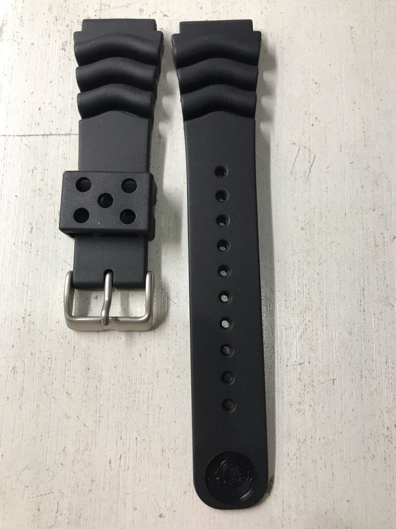 Seiko Original Z22 Rubber Strap, Luxury, Watches on Carousell