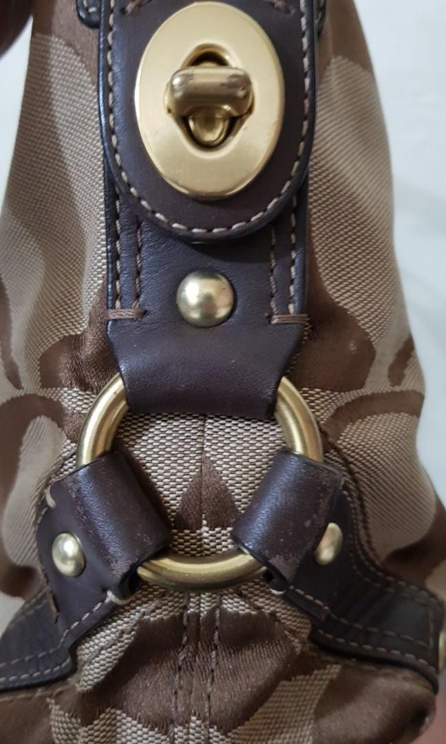 Coach Carly Signature 12871, Women's Fashion, Bags & Wallets, Wallets ...