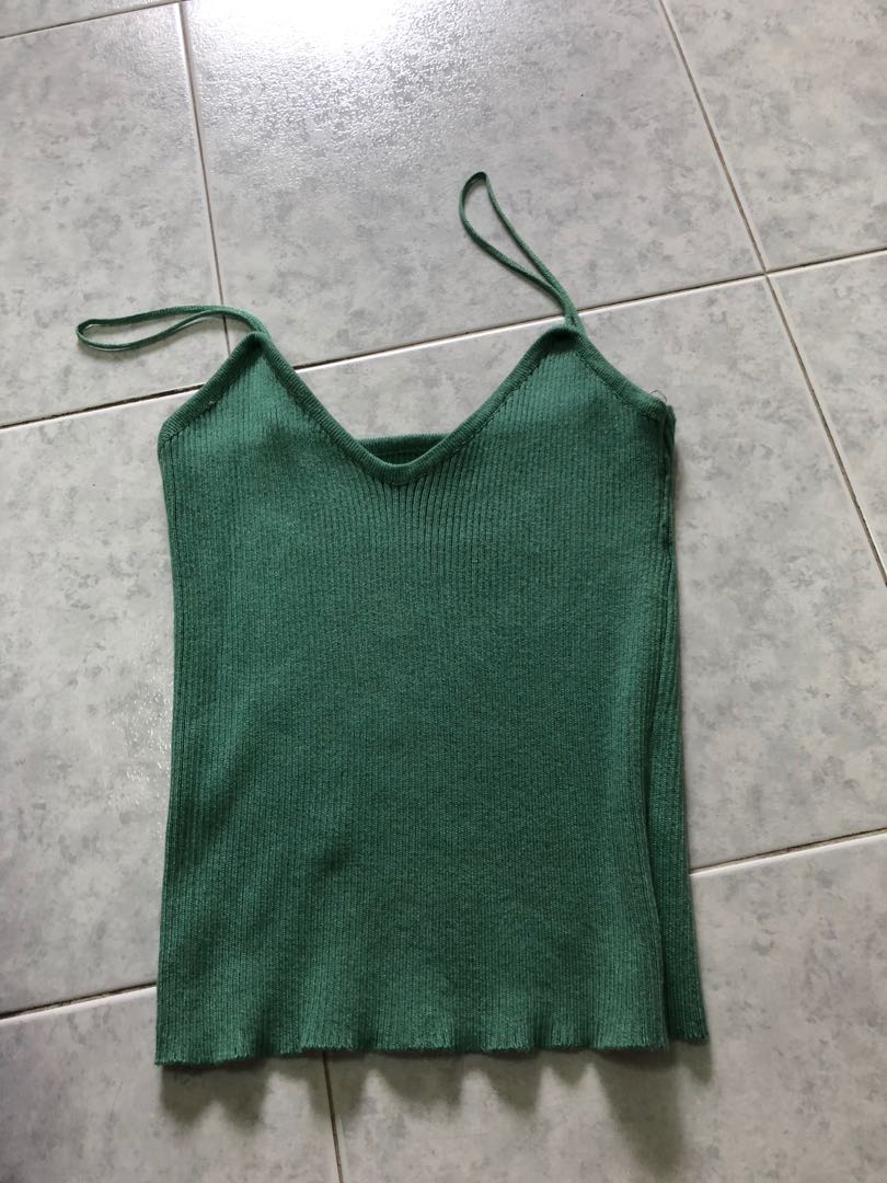 Green TOP, Women's Fashion, Tops, Sleeveless on Carousell