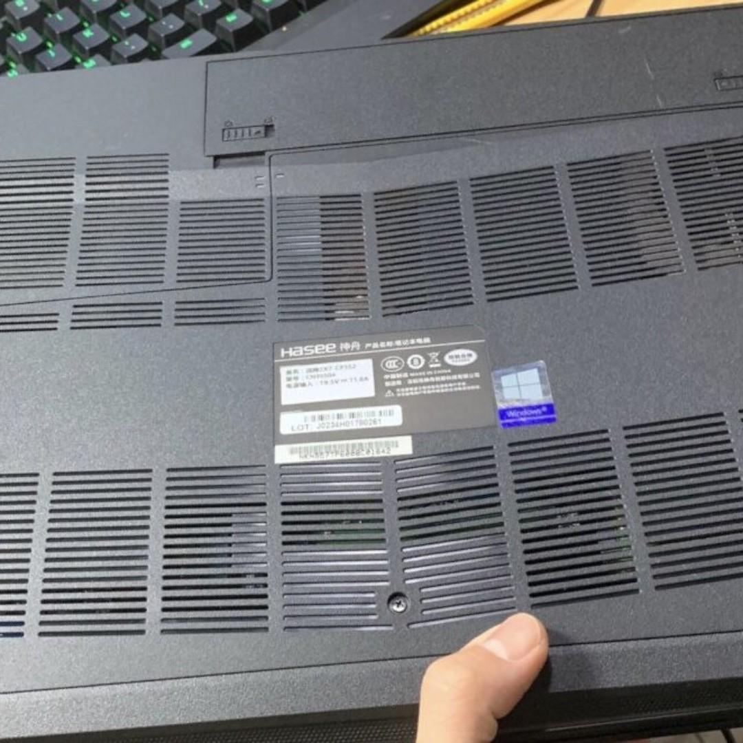 HASEE GOD OF WAR(神舟-戰神) ZX7 I5-8400 4G NA 500G GTX 1060 6G 15.5"" 1920x1080 電競本 95% NEW, 電腦＆科技 ...