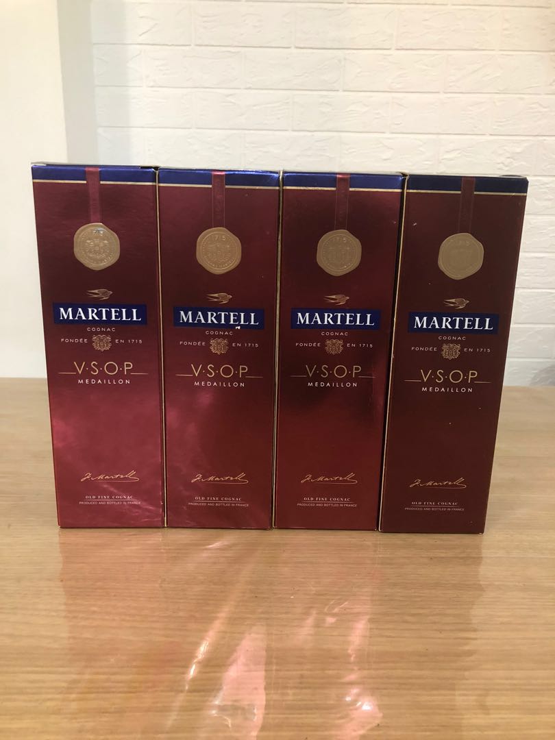 Martell VSOP Medaillon 700ml , Food & Drinks, Alcoholic Beverages on Carousell