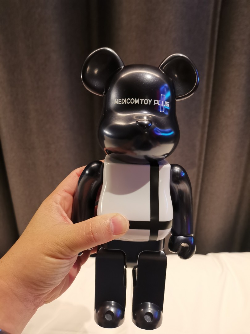 Medicom Toy Plus 400% bearbrick Special Edition, Hobbies & Toys, Toys ...