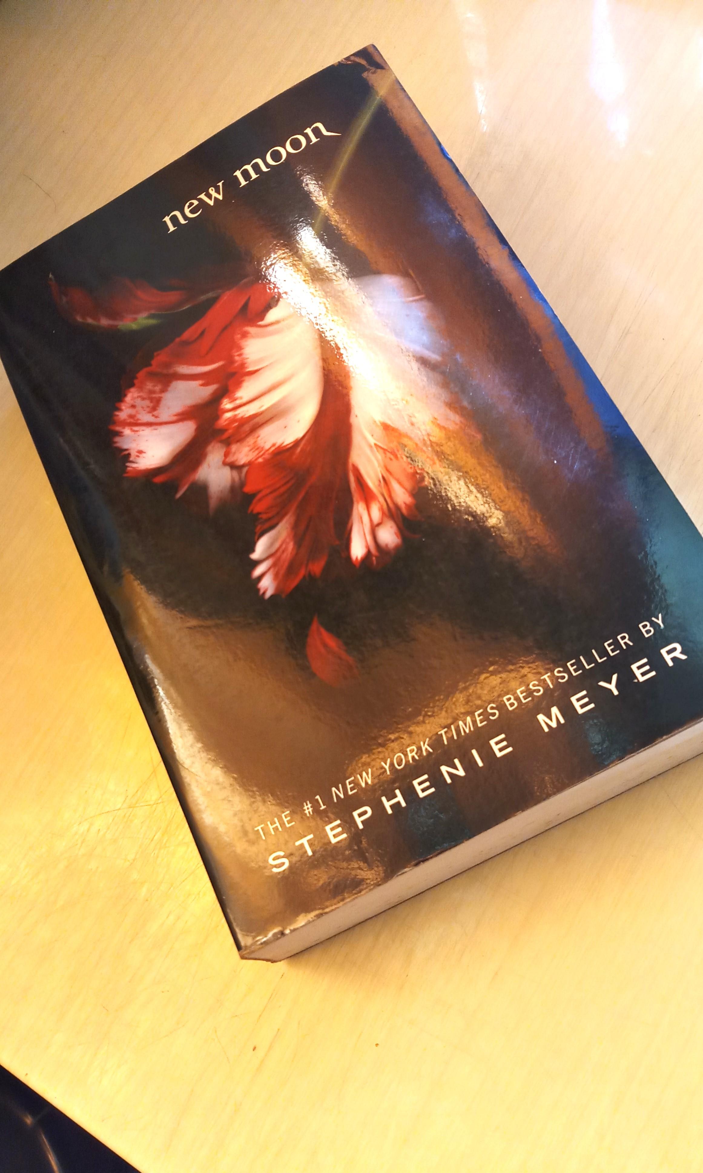 New Moon by Stephanie Meyer on Carousell