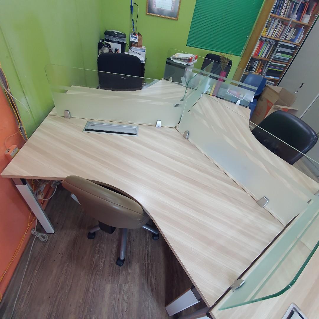 Office Workstation for 5 Pax, Furniture & Home Living, Furniture ...