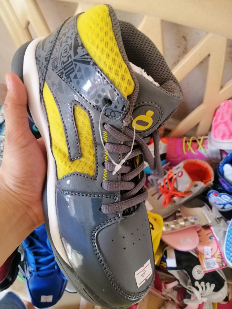 Ollie HIGH Cut, Babies & Kids, Babies & Kids Fashion on Carousell