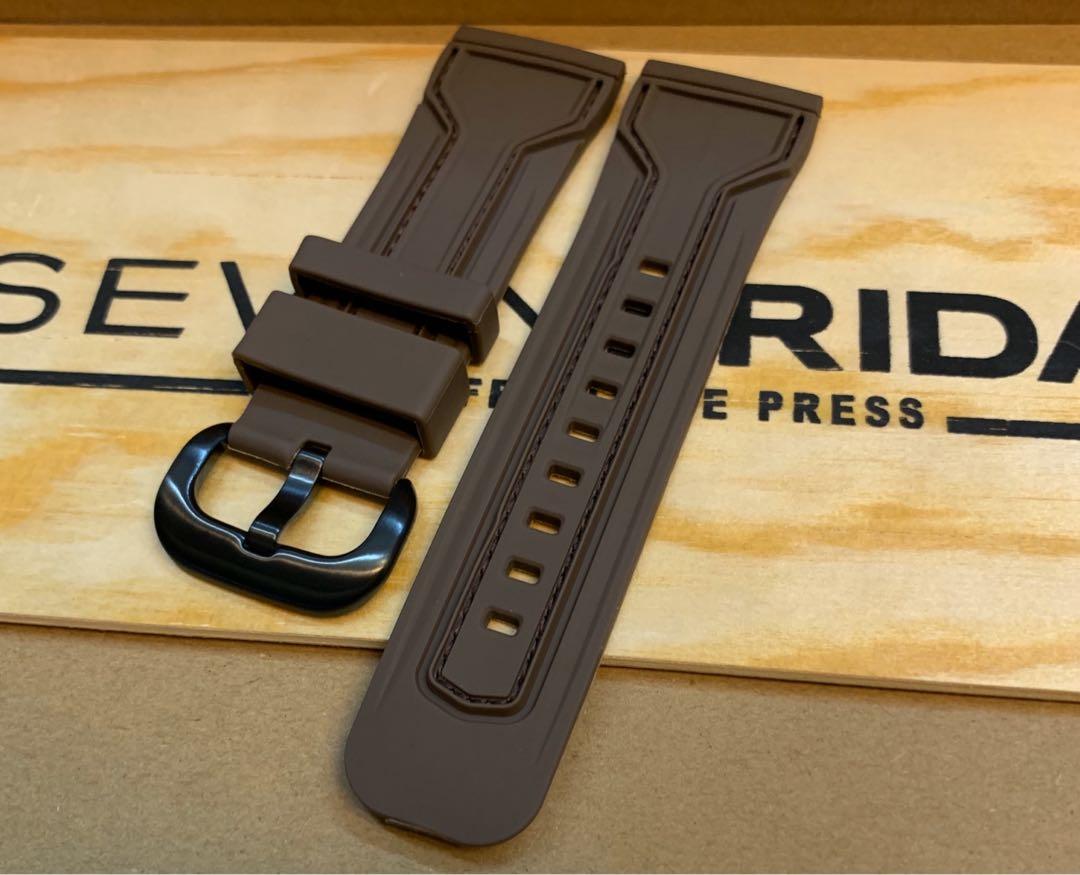 SevenFriday Rubber Strap 28mm, Men's Fashion, Watches & Accessories ...