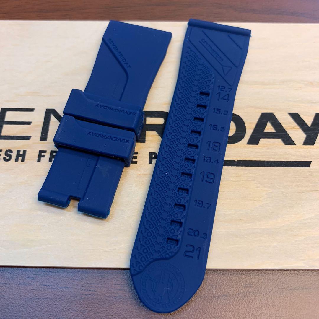 SevenFriday Rubber Strap 28mm, Men's Fashion, Watches & Accessories ...